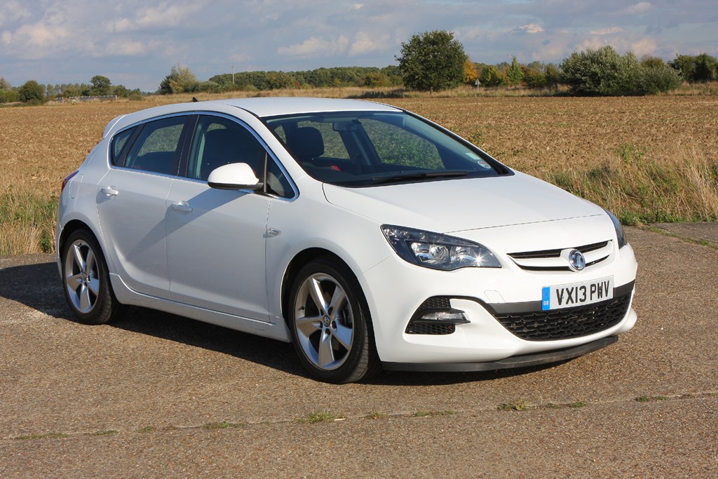 Used Vauxhall Astra Hatchback (2009 - 2015) Review