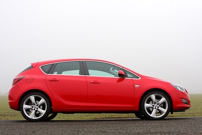 Used Vauxhall Astra Hatchback (2009 - 2015) Review