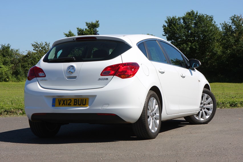Used Vauxhall Astra Hatchback (2009 - 2015) Review
