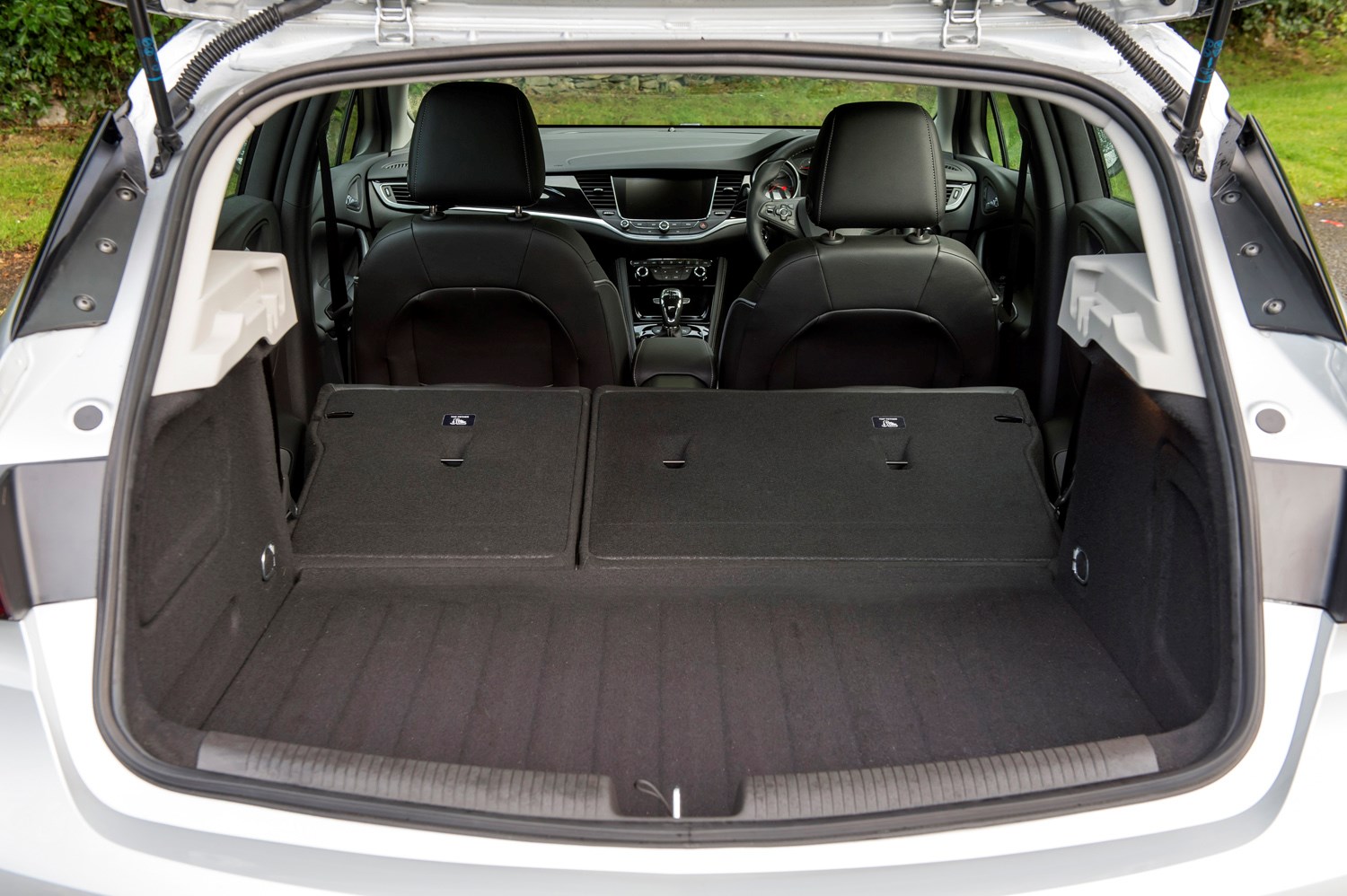 Used Vauxhall Astra Hatchback (2015 - 2021) boot space & practicality