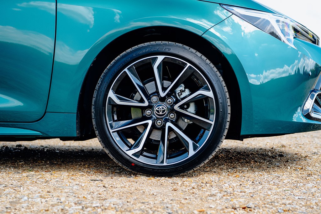 Toyota Corolla (2025) engines & performance