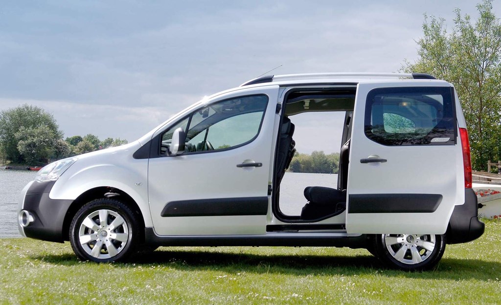 Used Citroën Berlingo Multispace Estate (2008 - 2018) boot space ...