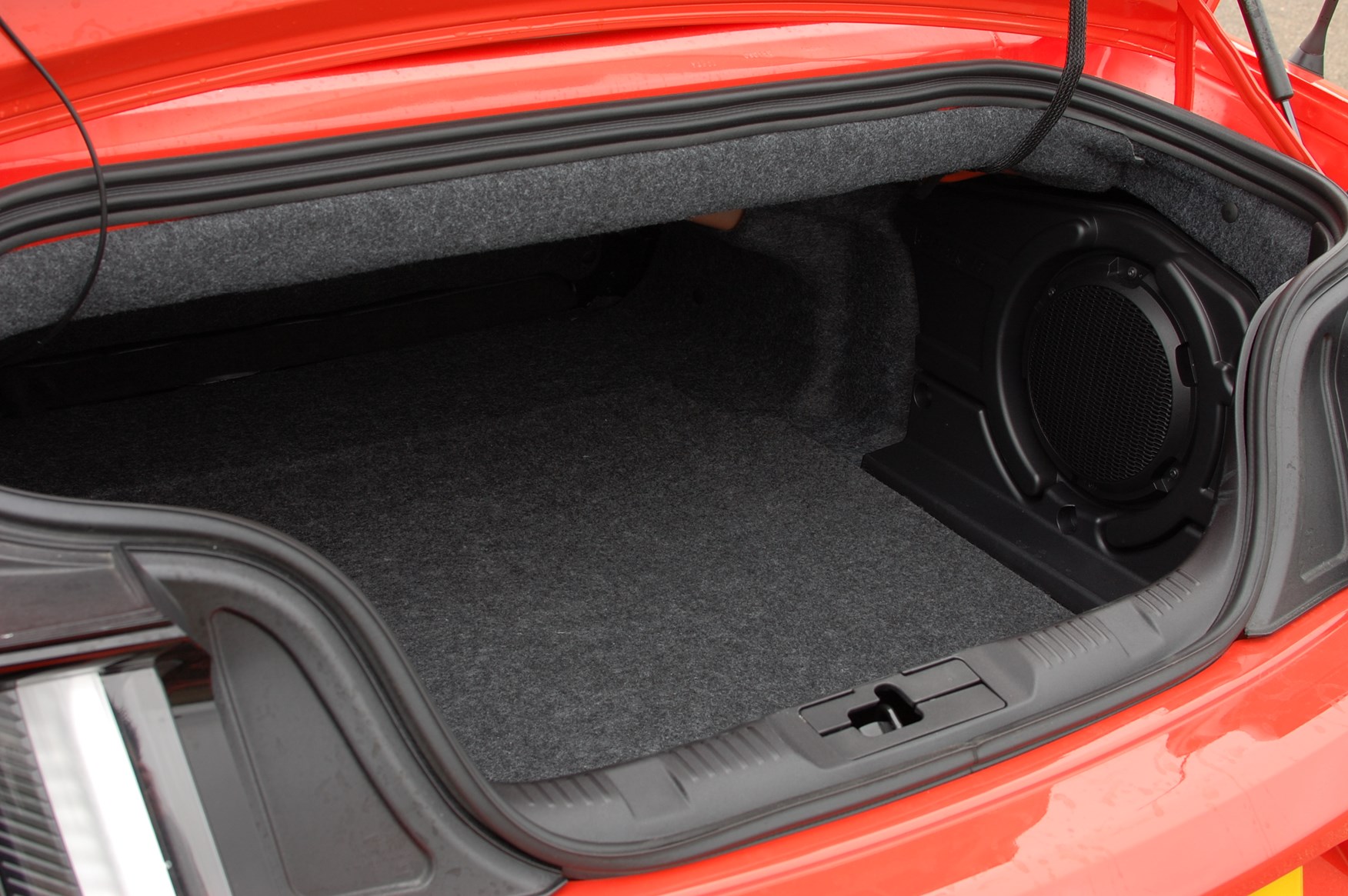 2007 Ford Mustang Convertible Trunk Space