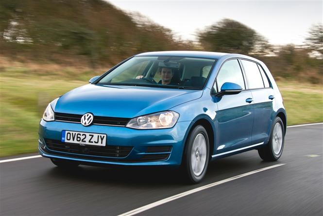 Twin test: Vauxhall Astra vs VW Golf | Parkers