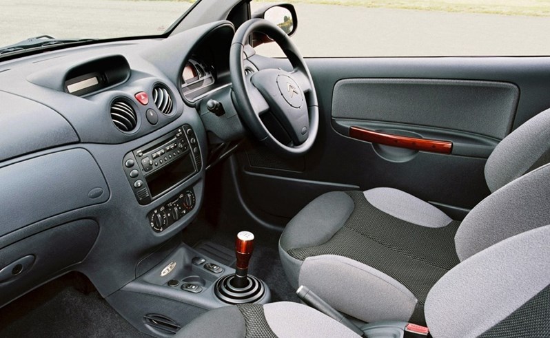 Used Citroën C2 GT (2003 - 2004) interior