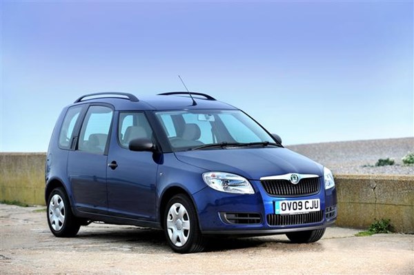 Twin Test: Spacious small cars | Parkers