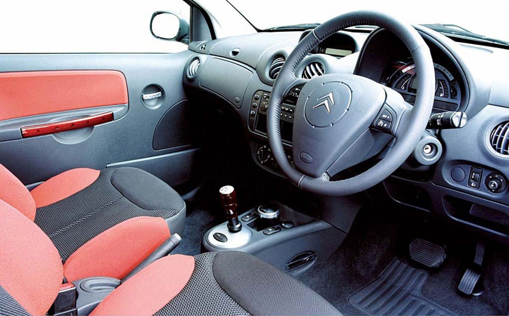 Used Citroën C2 Hatchback (2003 - 2009) interior