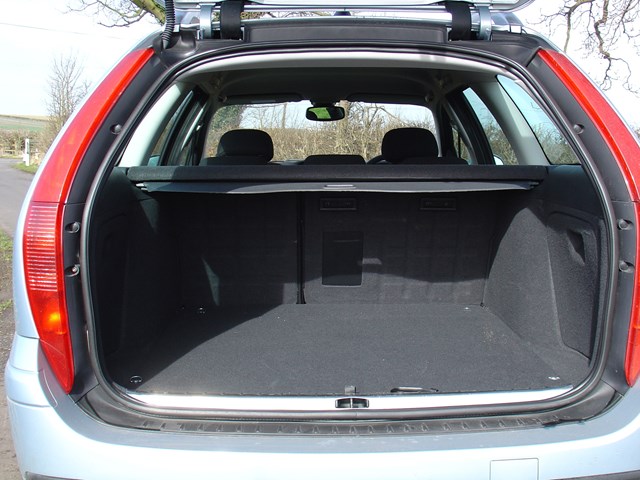Used Citroën C5 Estate (2004 - 2008) boot space & practicality