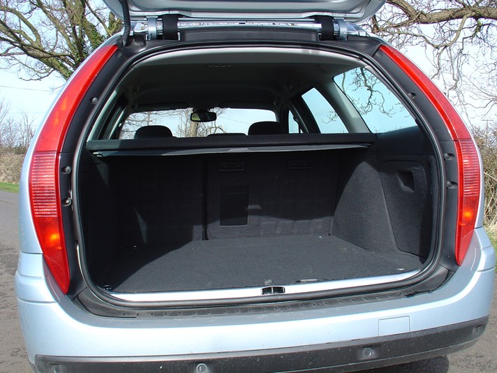 Used Citroën C5 Estate (2004 - 2008) boot space & practicality