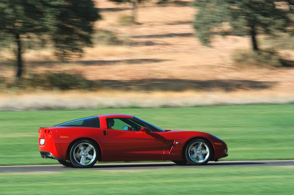 Used Corvette C6 Coupe (2005 - 2010) boot space & practicality