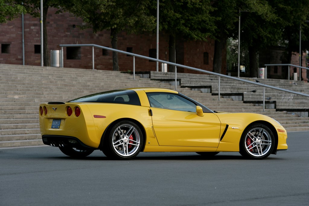 Used Corvette C6 Coupe (2005 - 2010) boot space & practicality