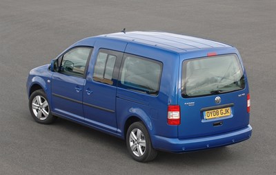 used-volkswagen-caddy-maxi-life-estate-2008-2010-boot-space
