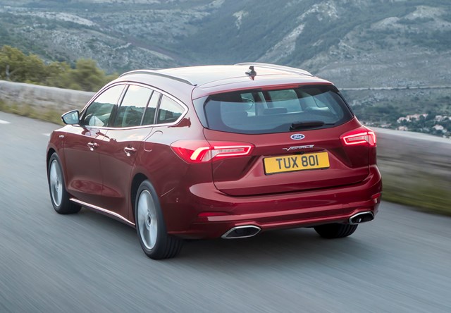 Ford Focus Estate (2025) boot space & practicality