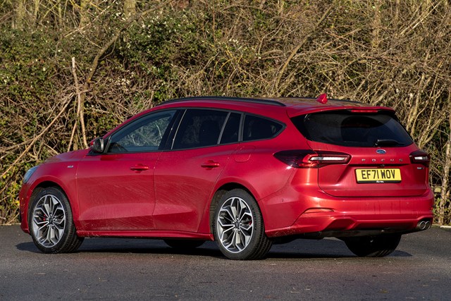 Ford Focus Estate (2025) boot space & practicality