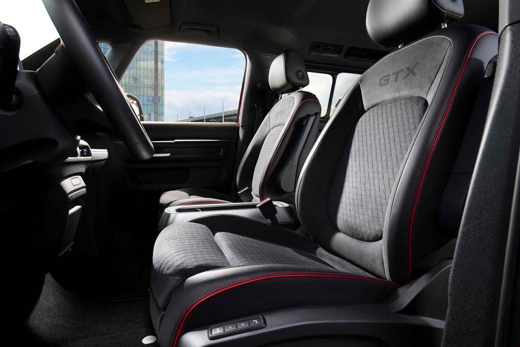 Volkswagen ID. Buzz (2024) interior