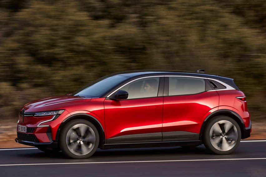 Renault Megane E-Tech (2025) boot space & practicality