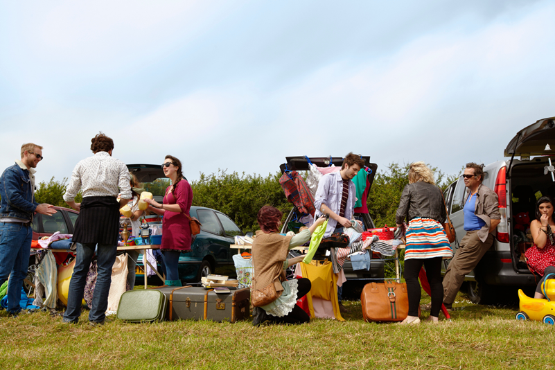 The Parkers guide to selling at a car boot sale: what you need to bring