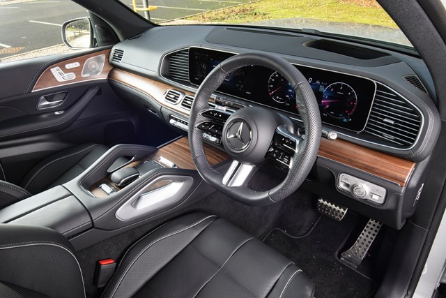Mercedes-Benz GLS (2026) interior