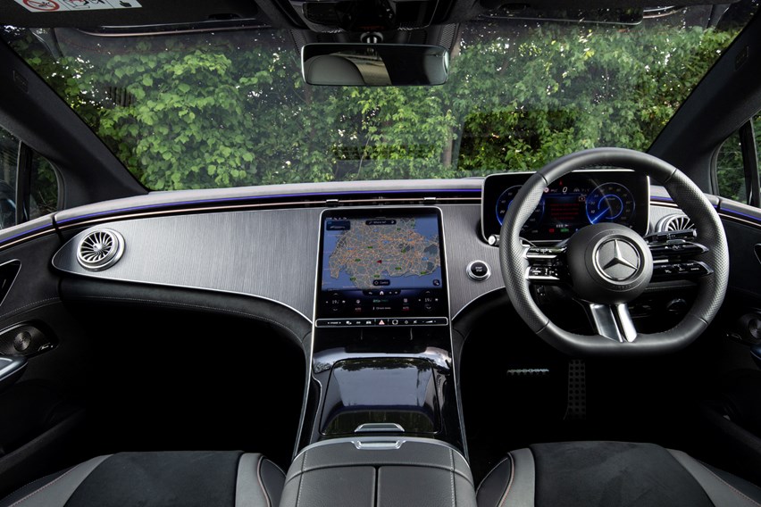Mercedes-Benz EQE (2025) interior
