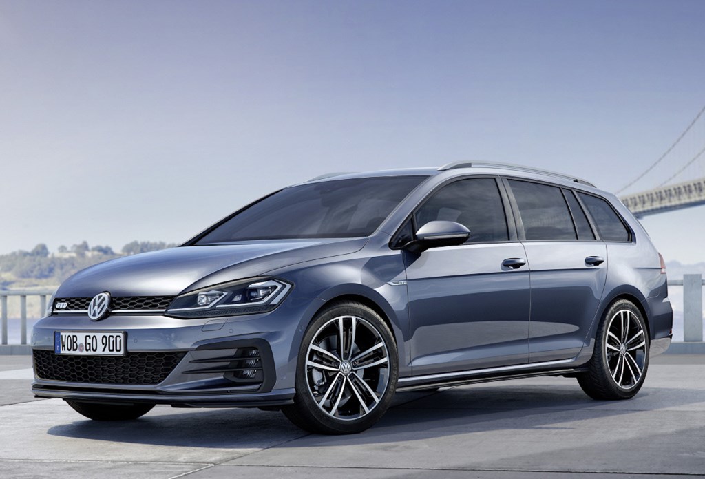 Volkswagen Golf GTD Estate road test | Parkers