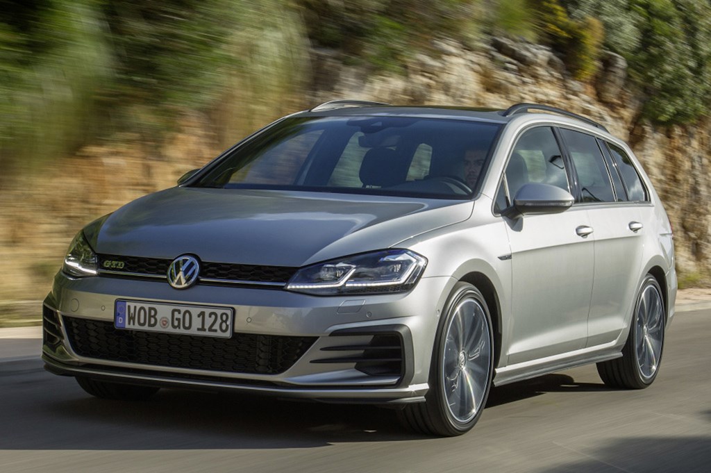 Volkswagen Golf GTD Estate road test | Parkers
