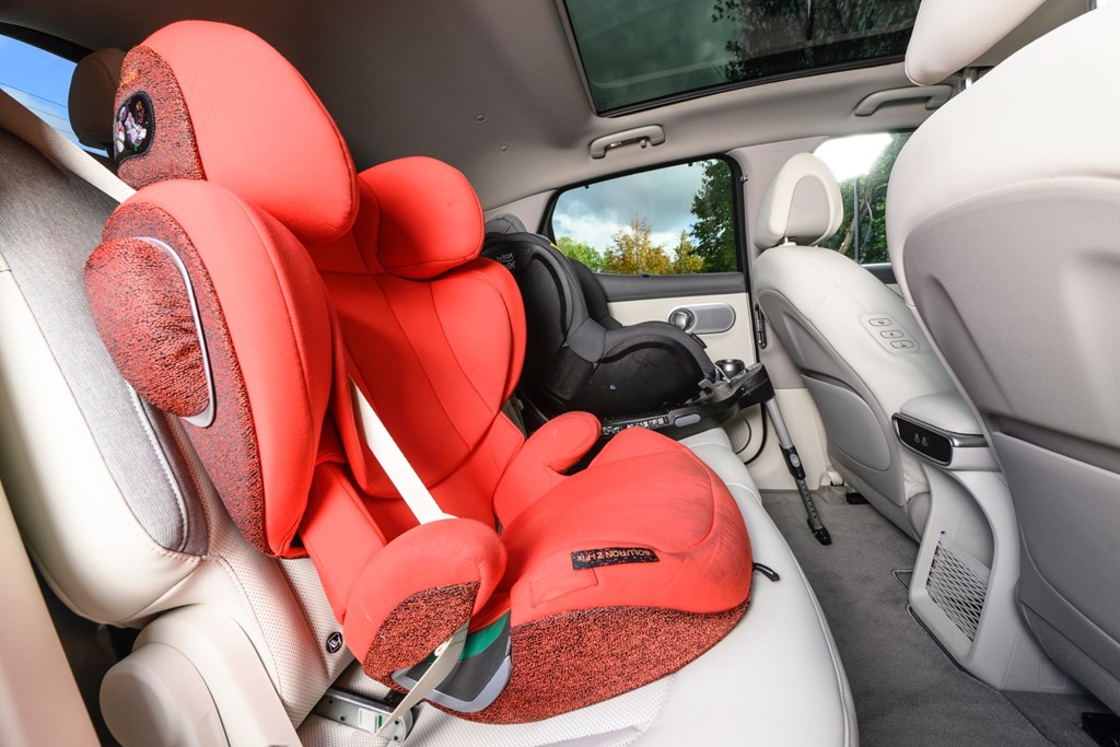 Genesis GV60 (2025) interior