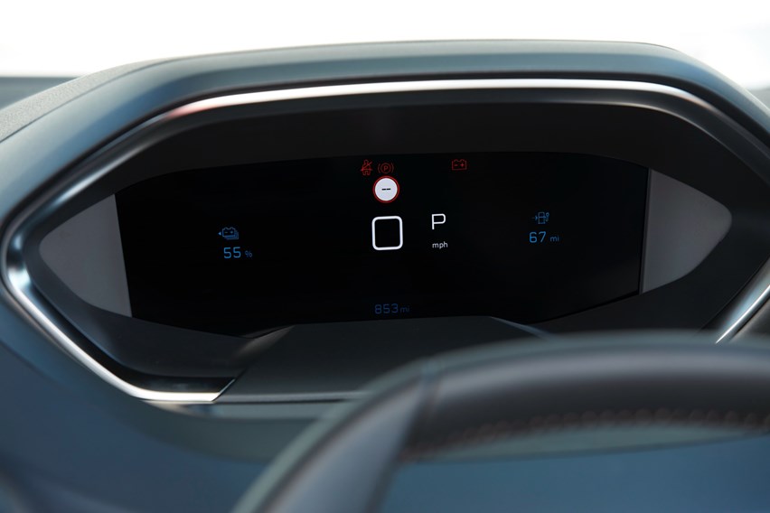 Peugeot e-Rifter (2023) interior | Parkers