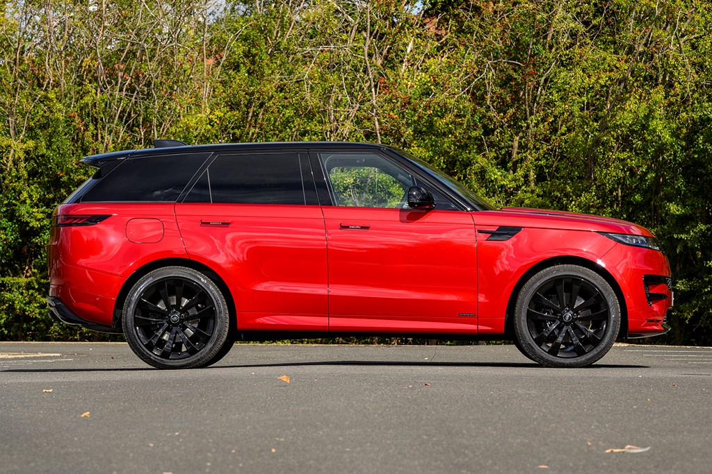 Range Rover Sport (2025) mpg, costs & reliability