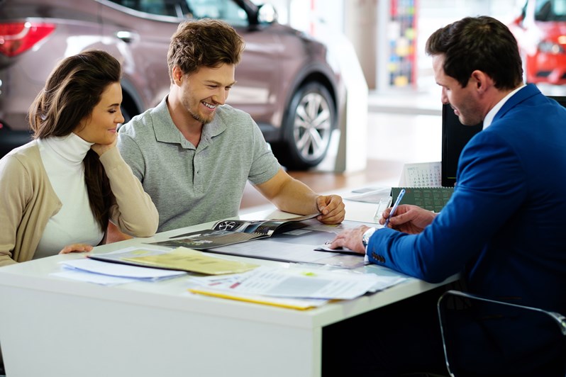 Dealing with car salesmen - Parkers top tips