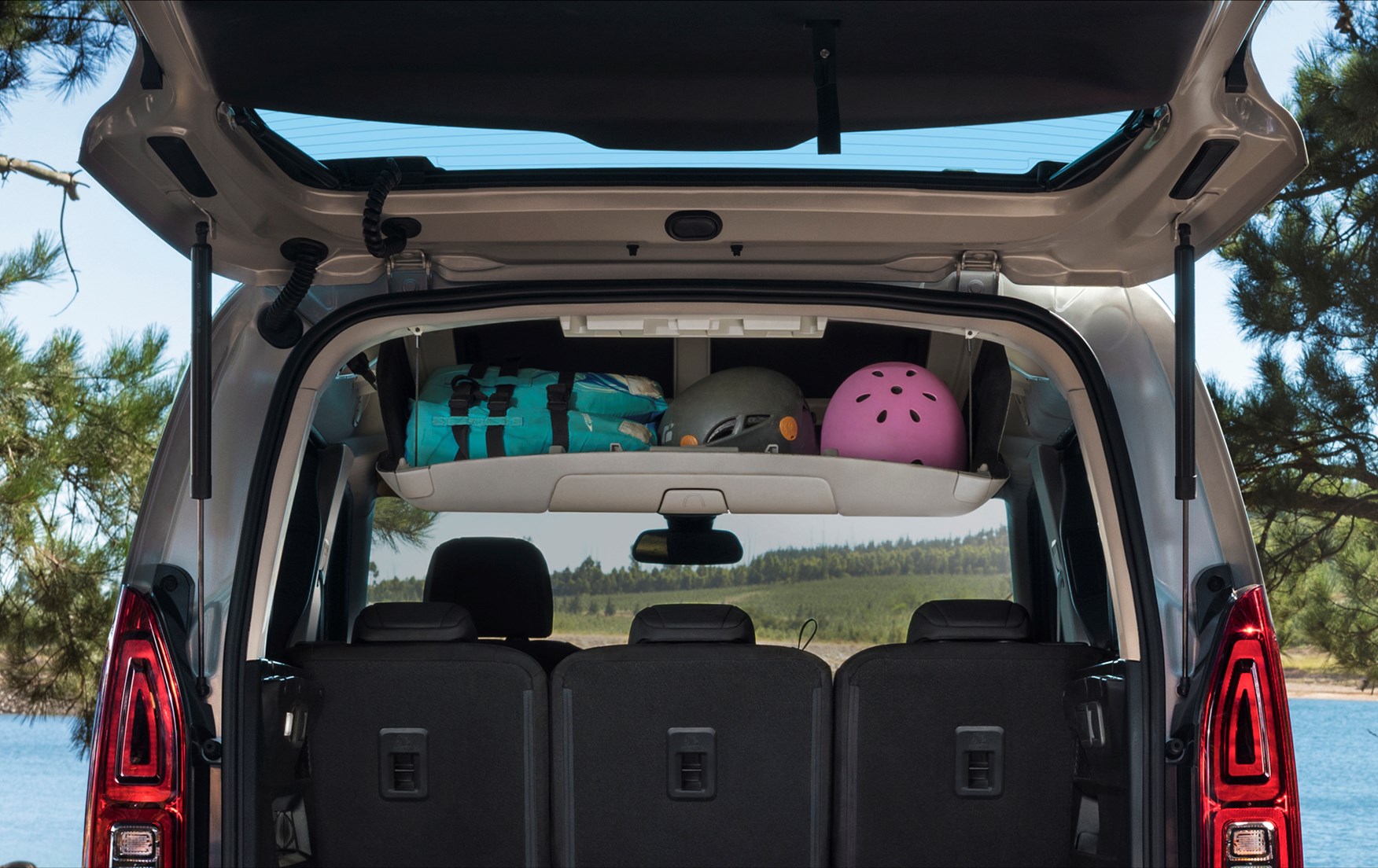 Citroën Berlingo (2025) boot space & practicality