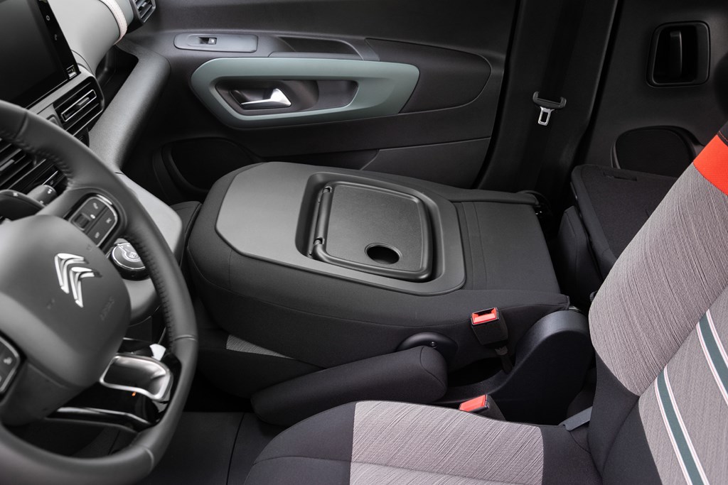 Citroën Berlingo (2026) boot space & practicality