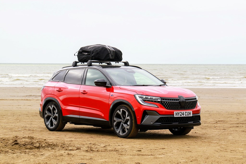 The best car roof bags for easy extra storage 2025