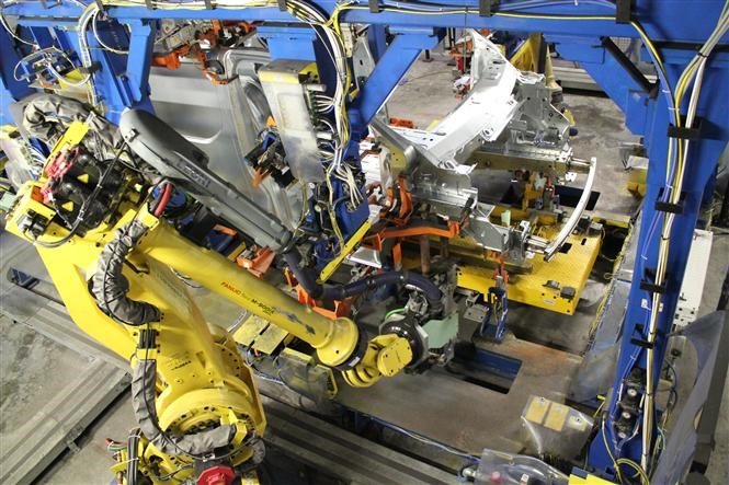 Inside Britain's only remaining van factory