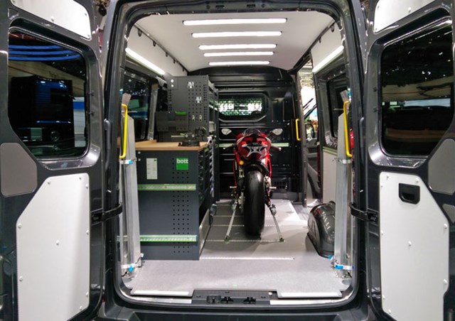 MAN van – new TGE officially unveiled at 2016 IAA show | Parkers