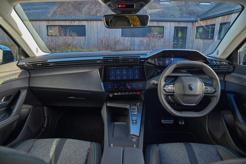 Peugeot 408 (2026) boot space & practicality