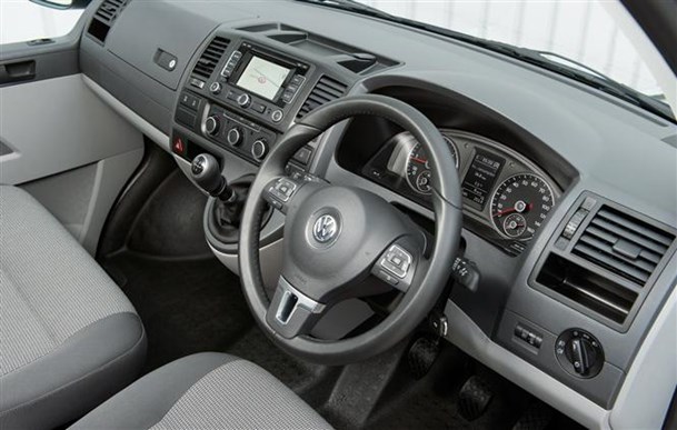 Volkswagen Transporter T5 versus T6