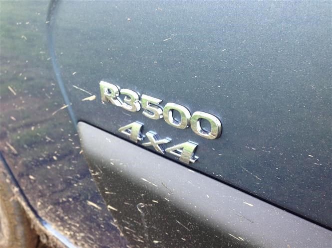 Front Wheel Drive vs. Rear Wheel Drive Vans