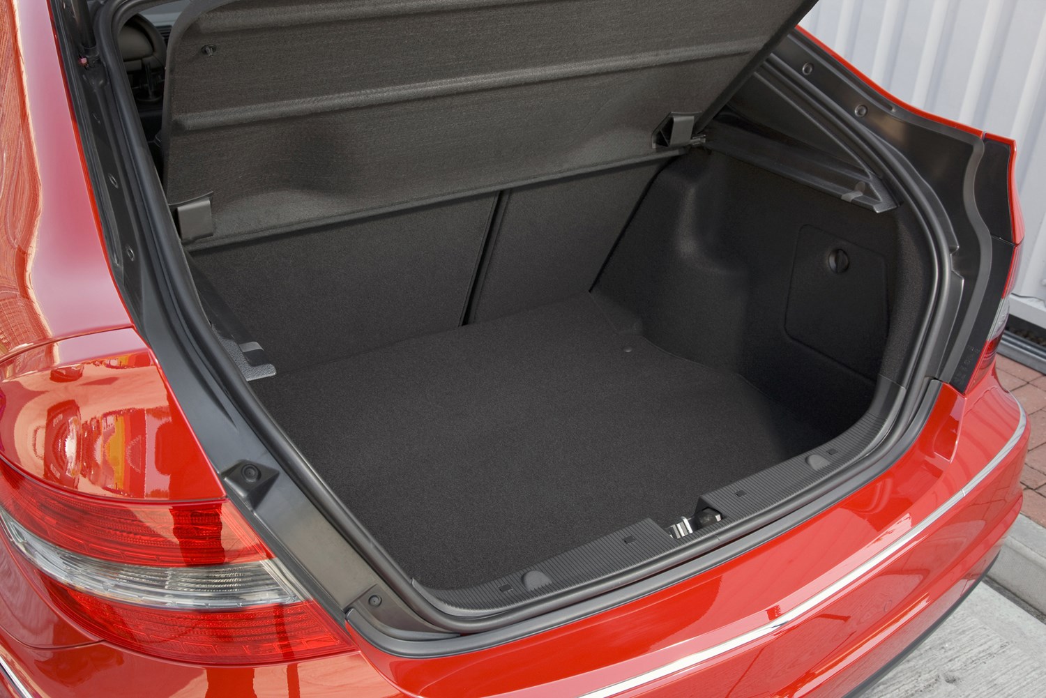 Used Mercedes-Benz CLC Coupe (2008 - 2010) boot space & practicality