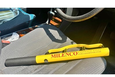 The best steering wheel locks to prevent car theft 2025