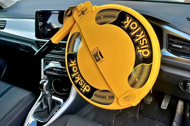The best steering wheel locks to prevent car theft 2025