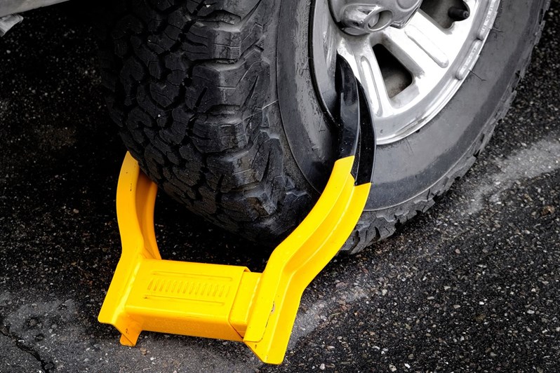 The best wheel clamps to keep your car secure 2025