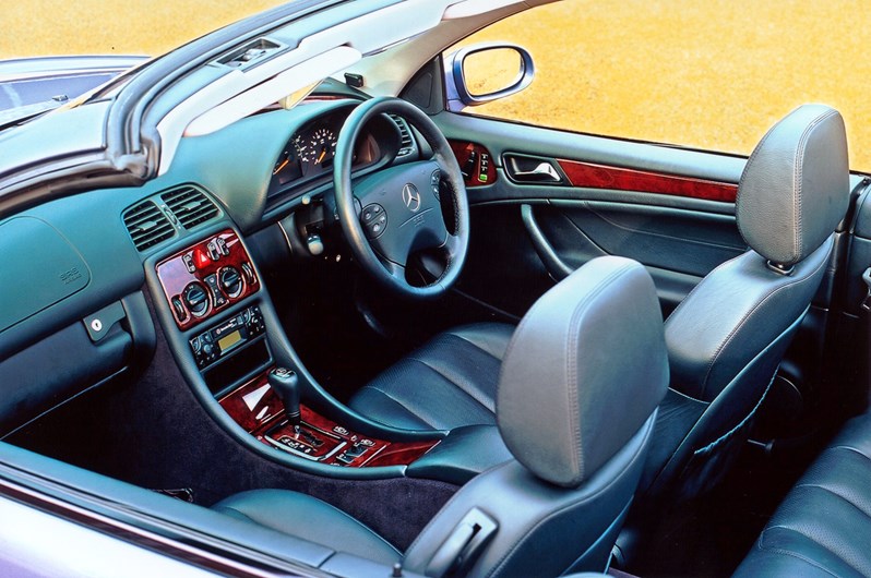 Used Mercedes-Benz CLK Cabriolet (1998 - 2003) interior