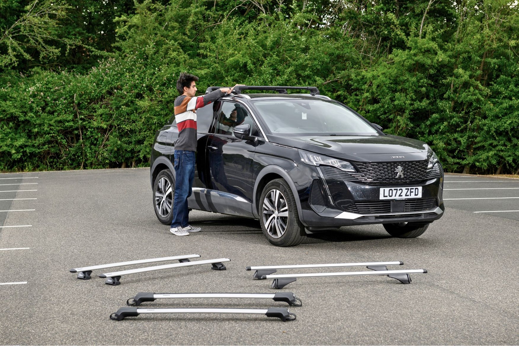 Best car roof bars for secure travel in 2025