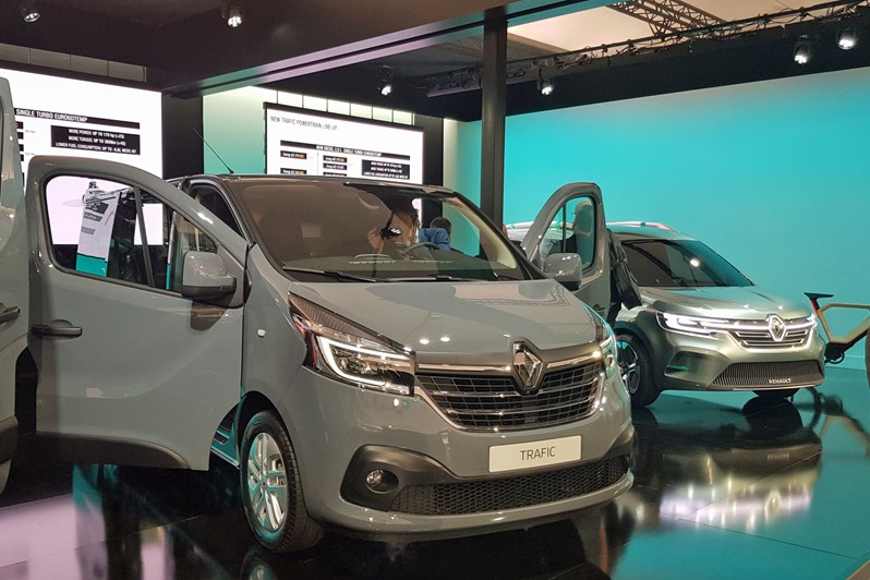 New Renault Trafic – 2019 facelift and engine upgrade info, including pricing
