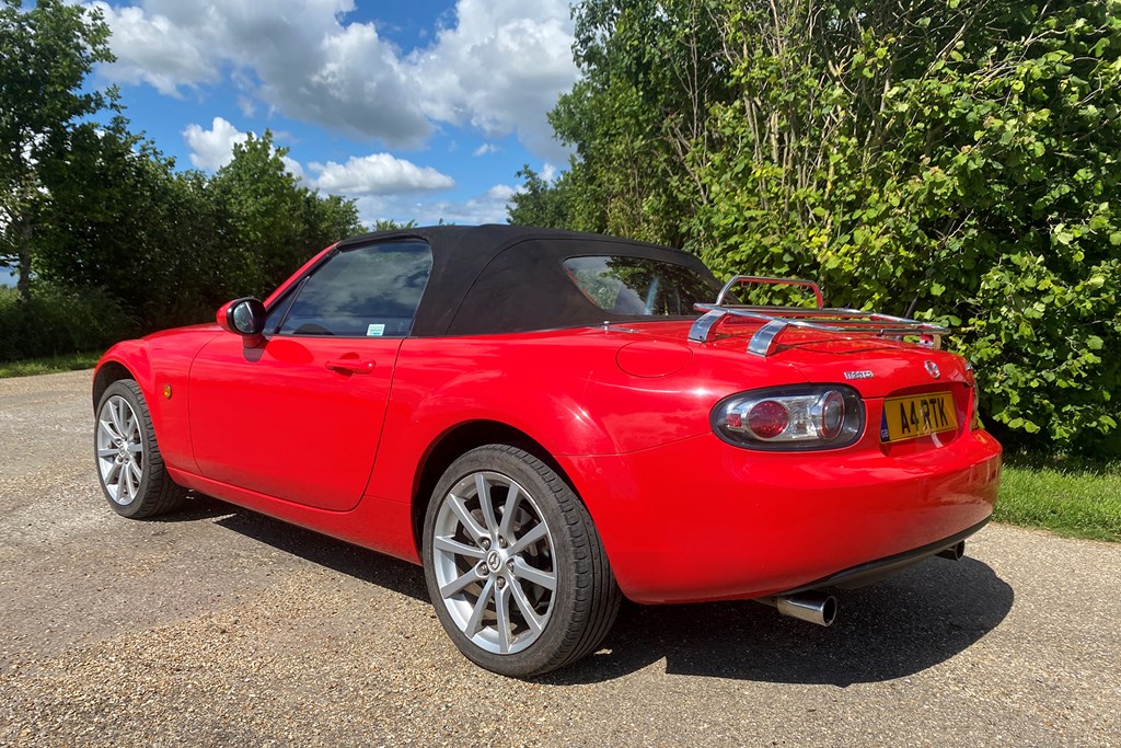 How to photograph your car for sale – easy car photography tips