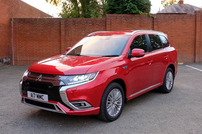 How to photograph your car for sale – easy car photography tips