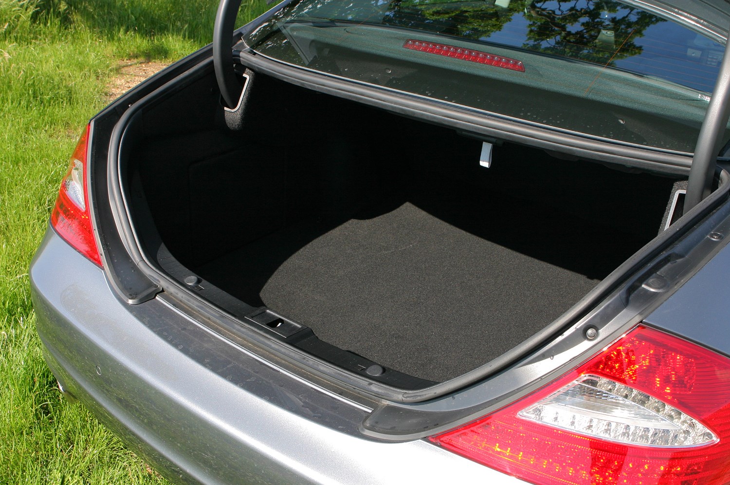 Used Mercedes-Benz CLS Coupe (2005 - 2010) boot space & practicality