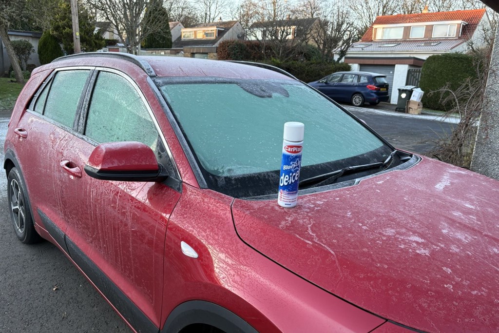 Best de-icer to clear ice quickly and safely