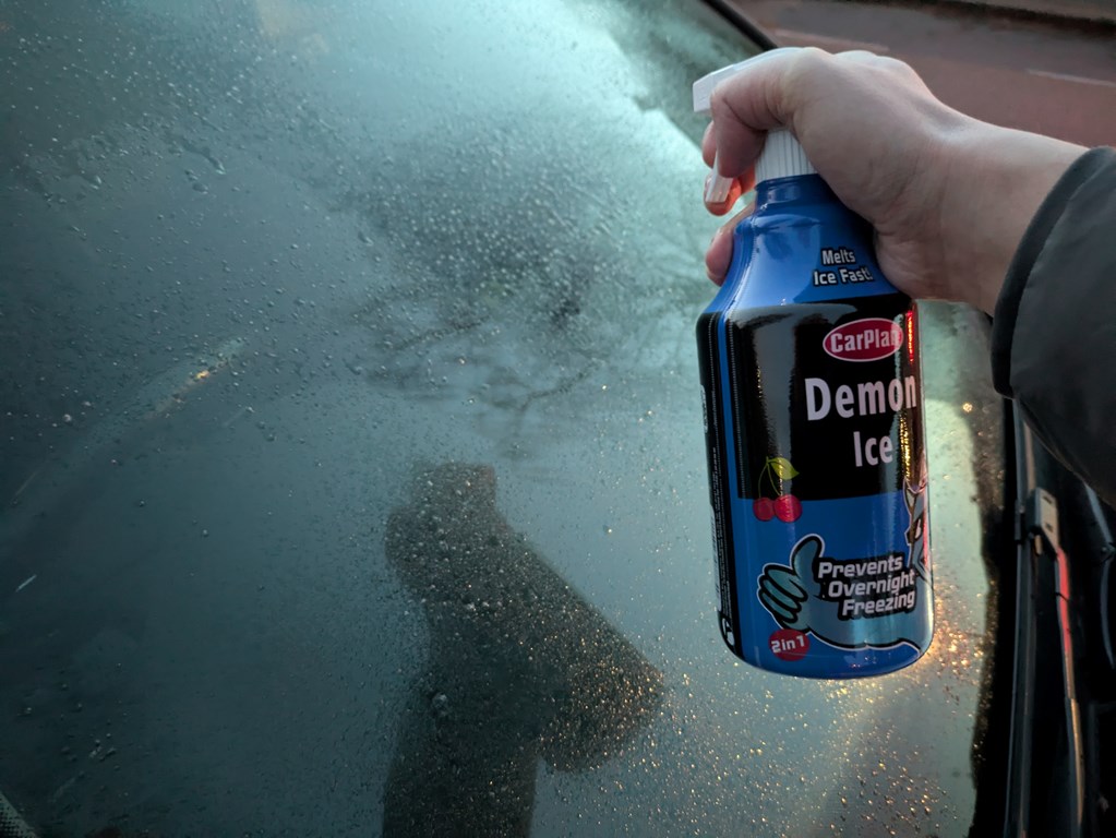 Best de-icer to clear ice quickly and safely