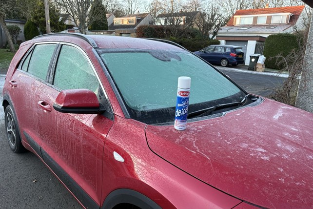 Best de-icer to clear ice quickly and safely